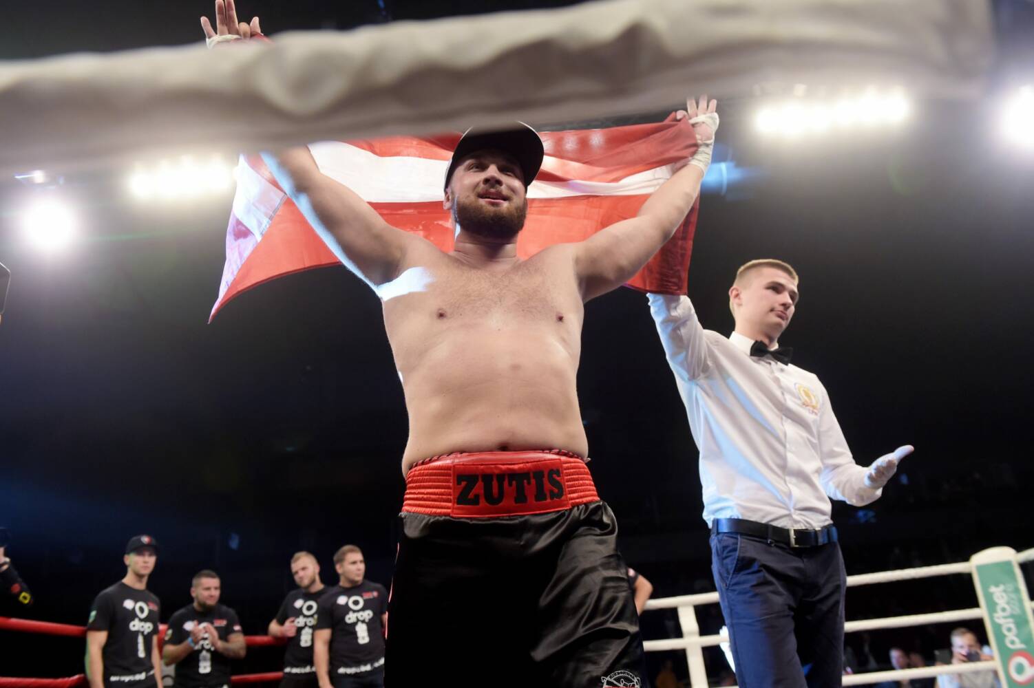 Zutis noslēdz boksera karjeru | Sportazinas.com