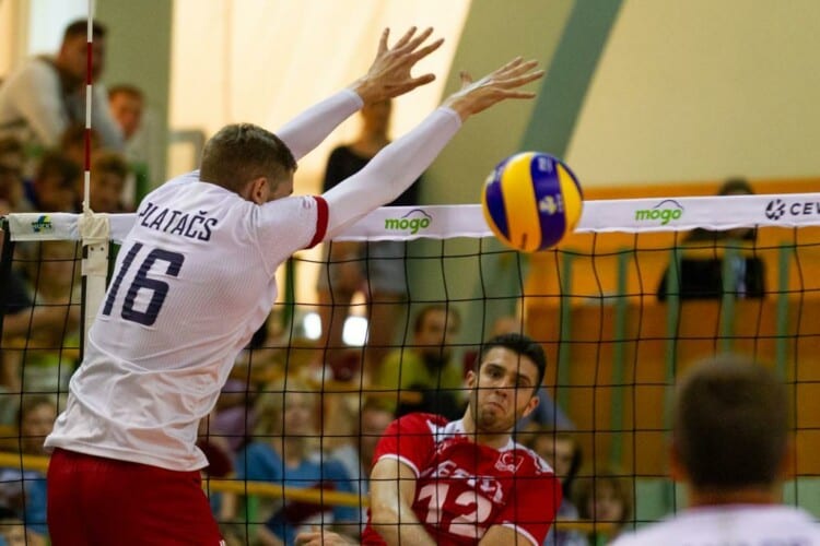 Volejbolists Platačs parakstījis līgumu ar Čehijas vienību ...