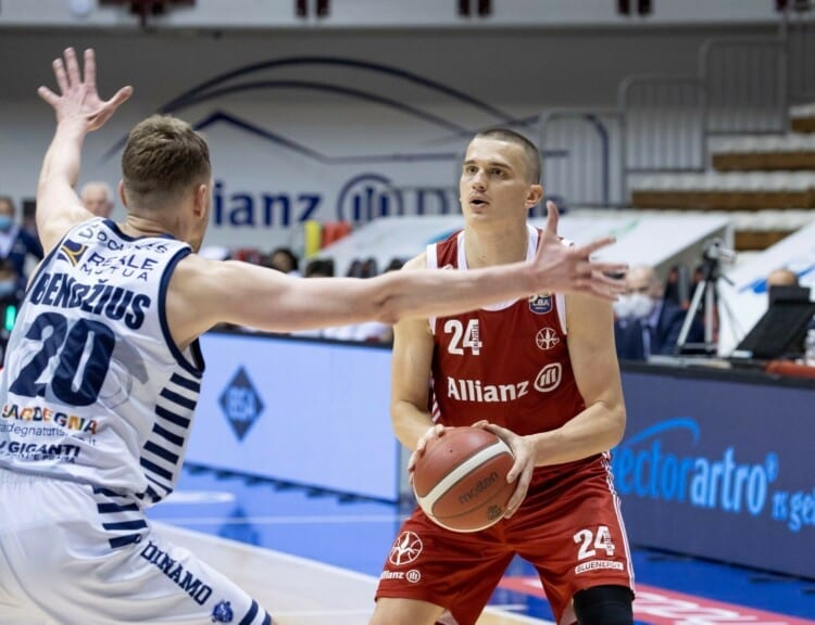 Gražulis gūst 11 punktus zaudējumā A sērijas mačā | Sportazinas.com