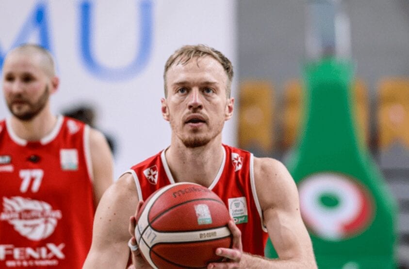 Sezonu Islandē uzsākušais Roberts Freimanis atgriežas Latvijā ...