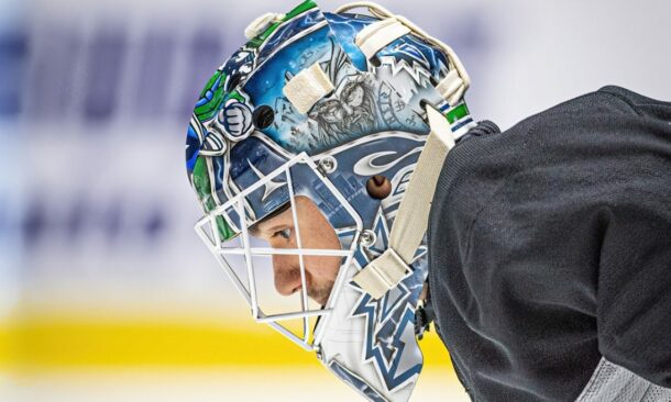 Šilovs atnes "Canucks" vēl vienu uzvaru | Sportazinas.com