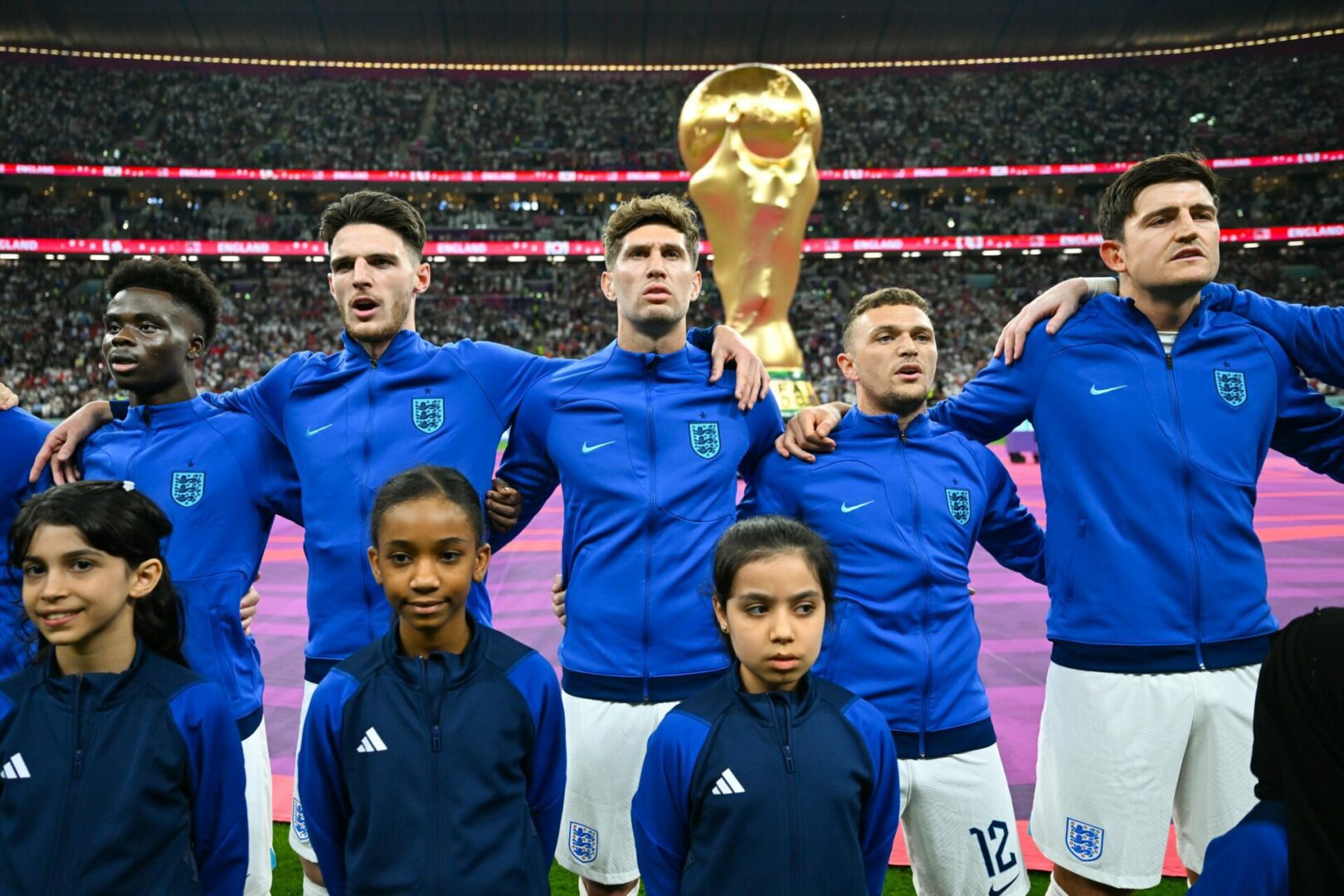 Pasaules kausa A un B grupās tiks aizvadītas pēdējās spēles ...