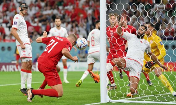 Dānija un Tunisija sarūpē pirmo bezvārtu neizšķirtu šajā PK | Sportazinas.com