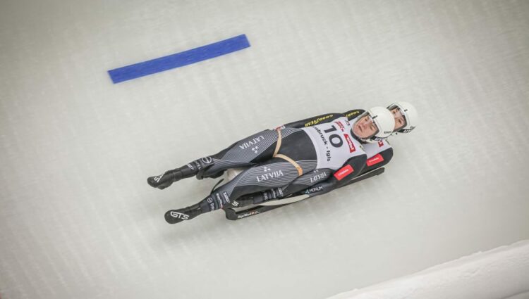 Upītei/Ozoliņai ceturtā vieta kamaniņu PK, Cipuļa bobsleja ekipāžai ...