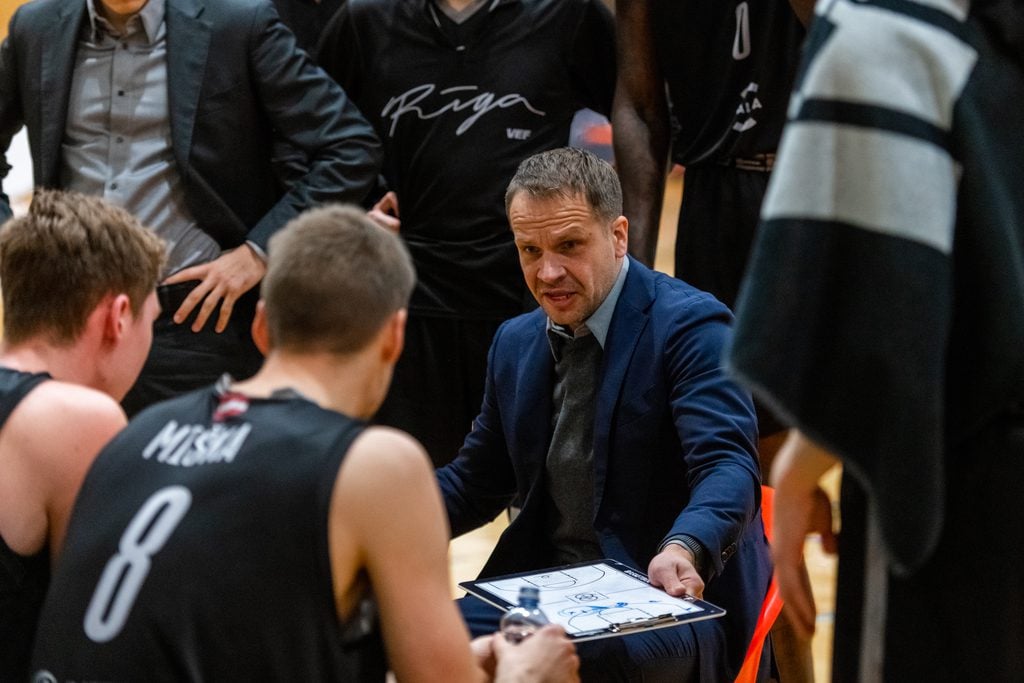 Gailītis: Nevajag standartizēti domāt un izlasē norakstīt džekus, kas ...