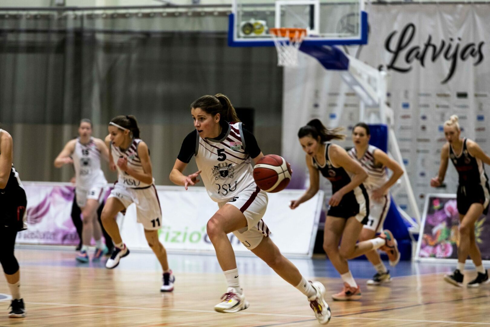 RSU triumfē BSBL pamatturnīrā | Sportazinas.com