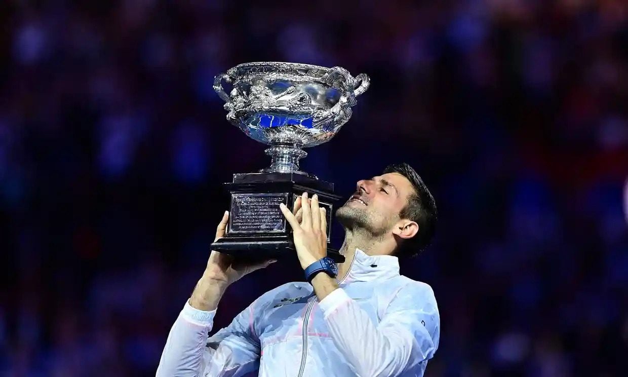 Džokovičs kļūst par desmitkārtējo "Australian Open" čempionu ...