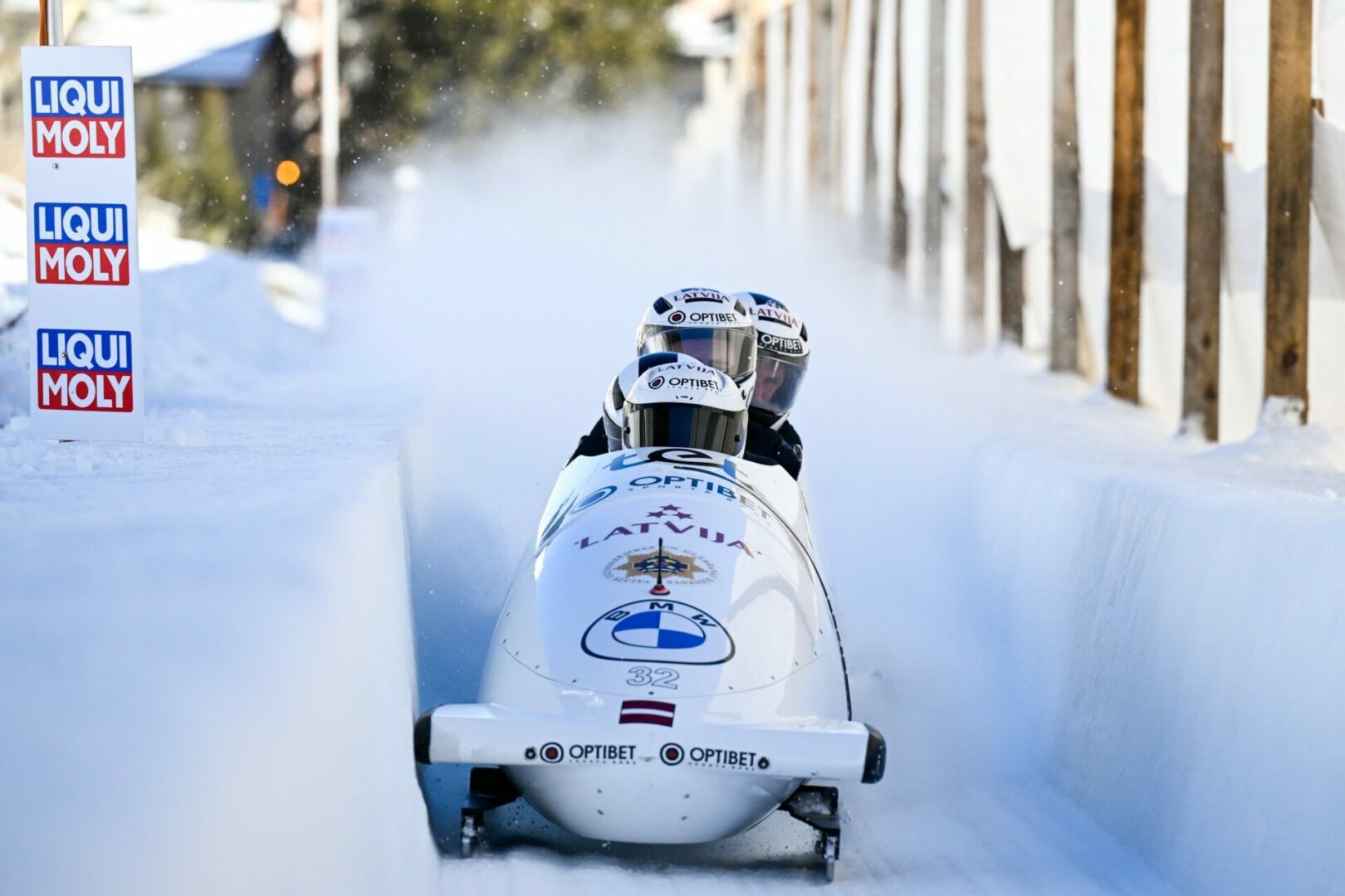 Cipuļa četrinieks pirmajā trijniekā pēc PČ pirmās dienas | Sportazinas.com