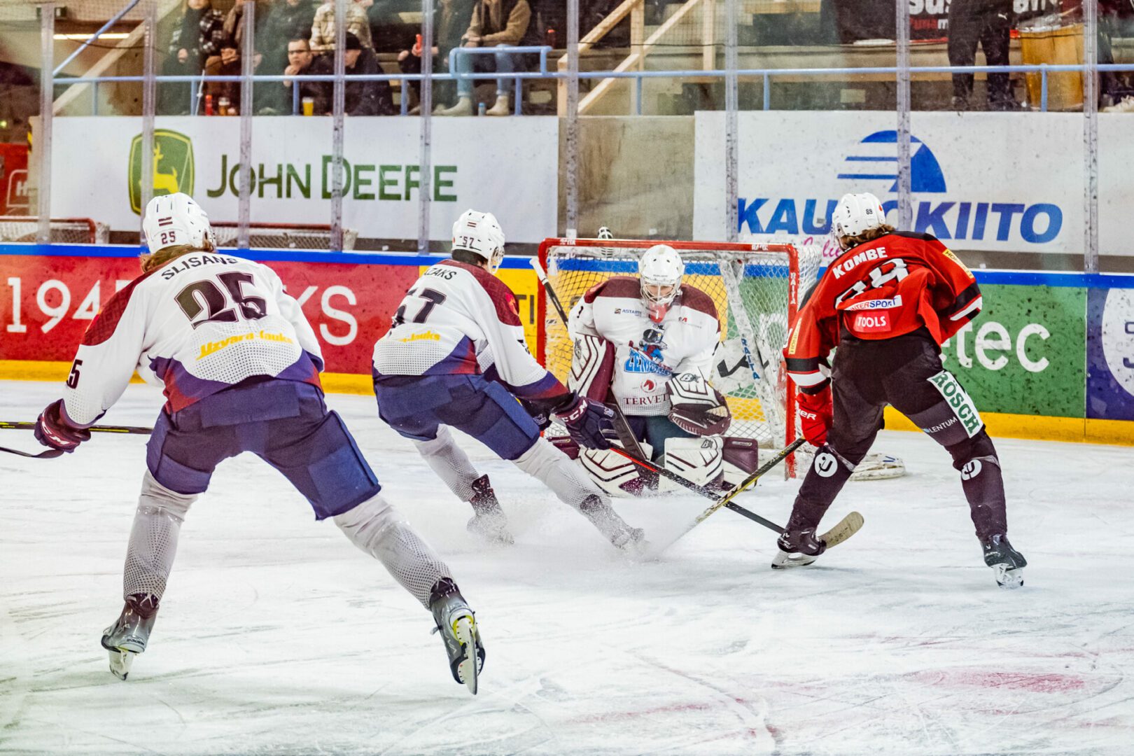 "Zemgale/LLU" svin otro uzvaru "bullīšos" pēc kārtas | Sportazinas.com