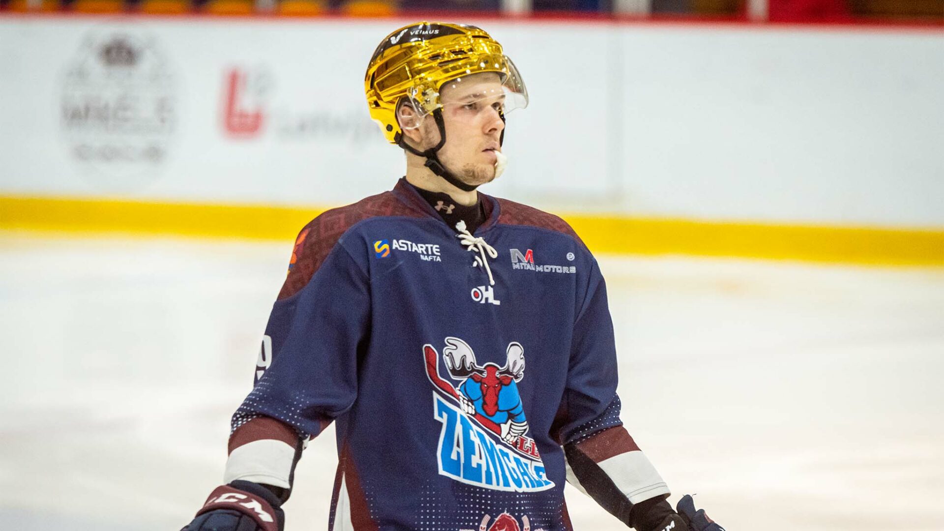 OHL čempionu līderis arī šajā sezonā spēlēs komandā | Sportazinas.com