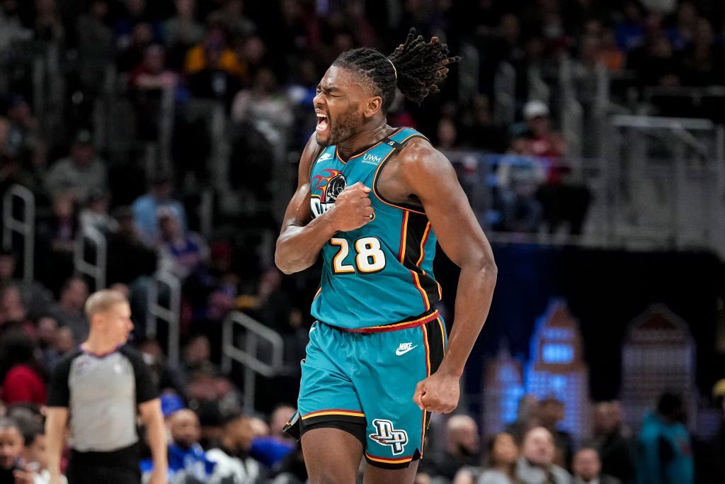 "Pistons" pagarina līgumu ar karjeras labāko sezonu aizvadījušo ...