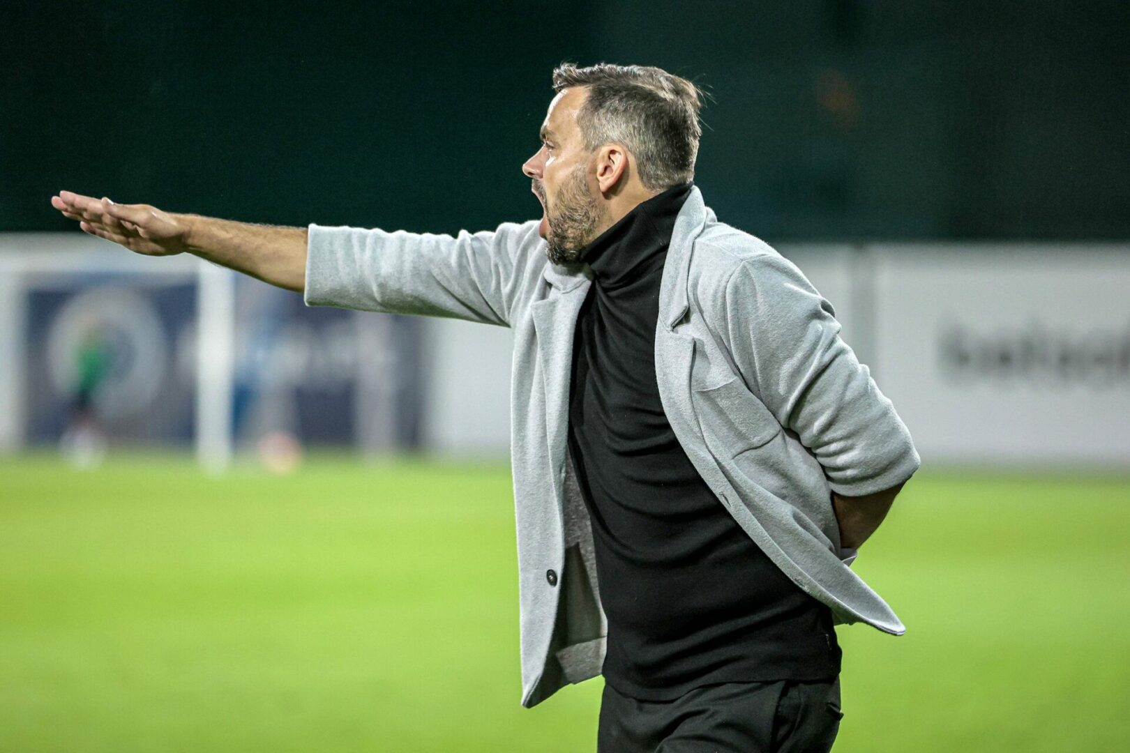 Vēl viens "paldies" - Kalns atvadās no ilggadējā valmierieša Jaunzema ...