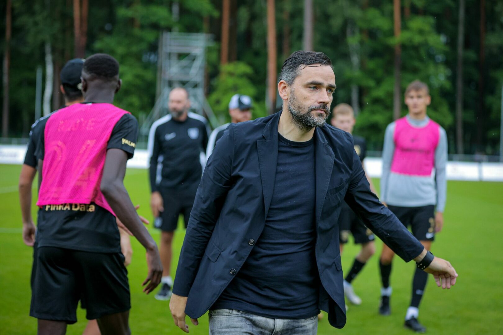 Kalns: Ja mēs ar šo sastāvu tiksim Konferences līgas grupā, tad ...