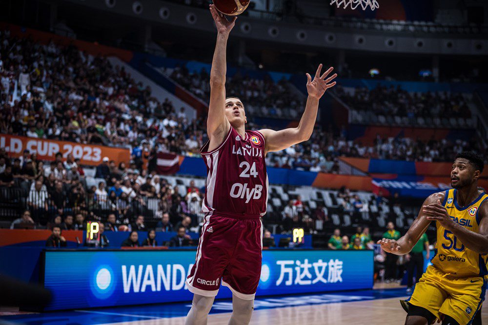 Gražulis: Ja nebūtu aizgājis uz Ventspili, tad tagad sēdētu ofisā ...