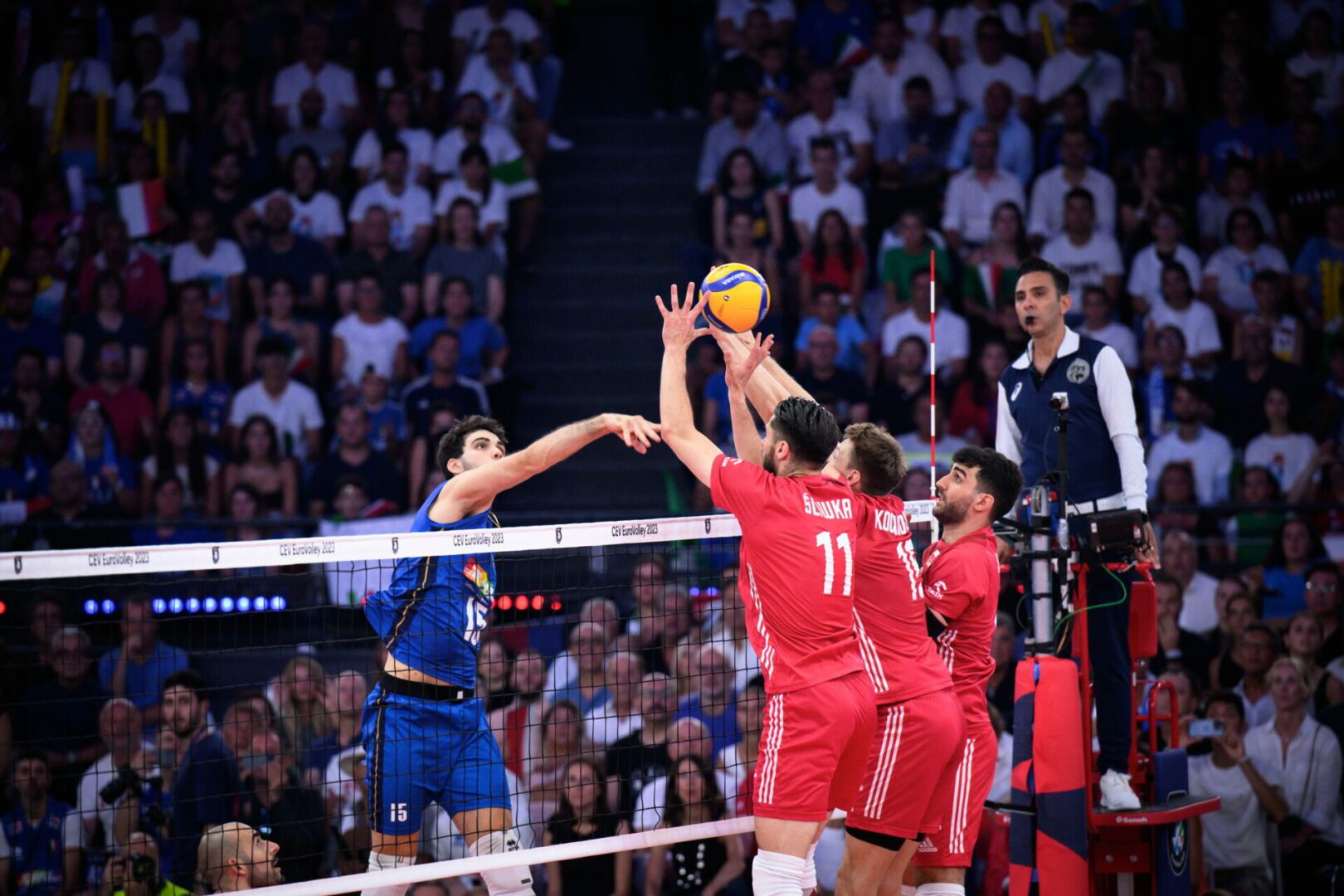 Polijas volejbolisti kļūst par Eiropas čempioniem | Sportazinas.com