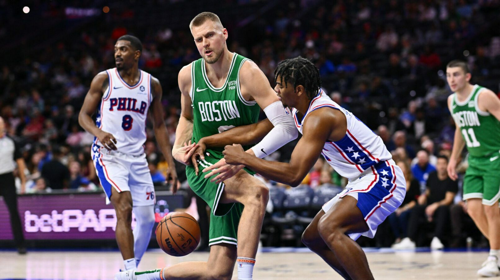 Porziņģis Ņujorkā uzsāks jaunu NBA sezonu, spēle arī Bertānam ...