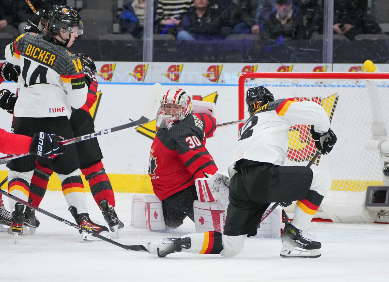 Vācija sarūpē intrigu pret Kanādu, taču Latvija iekļūst U20 PČ ...