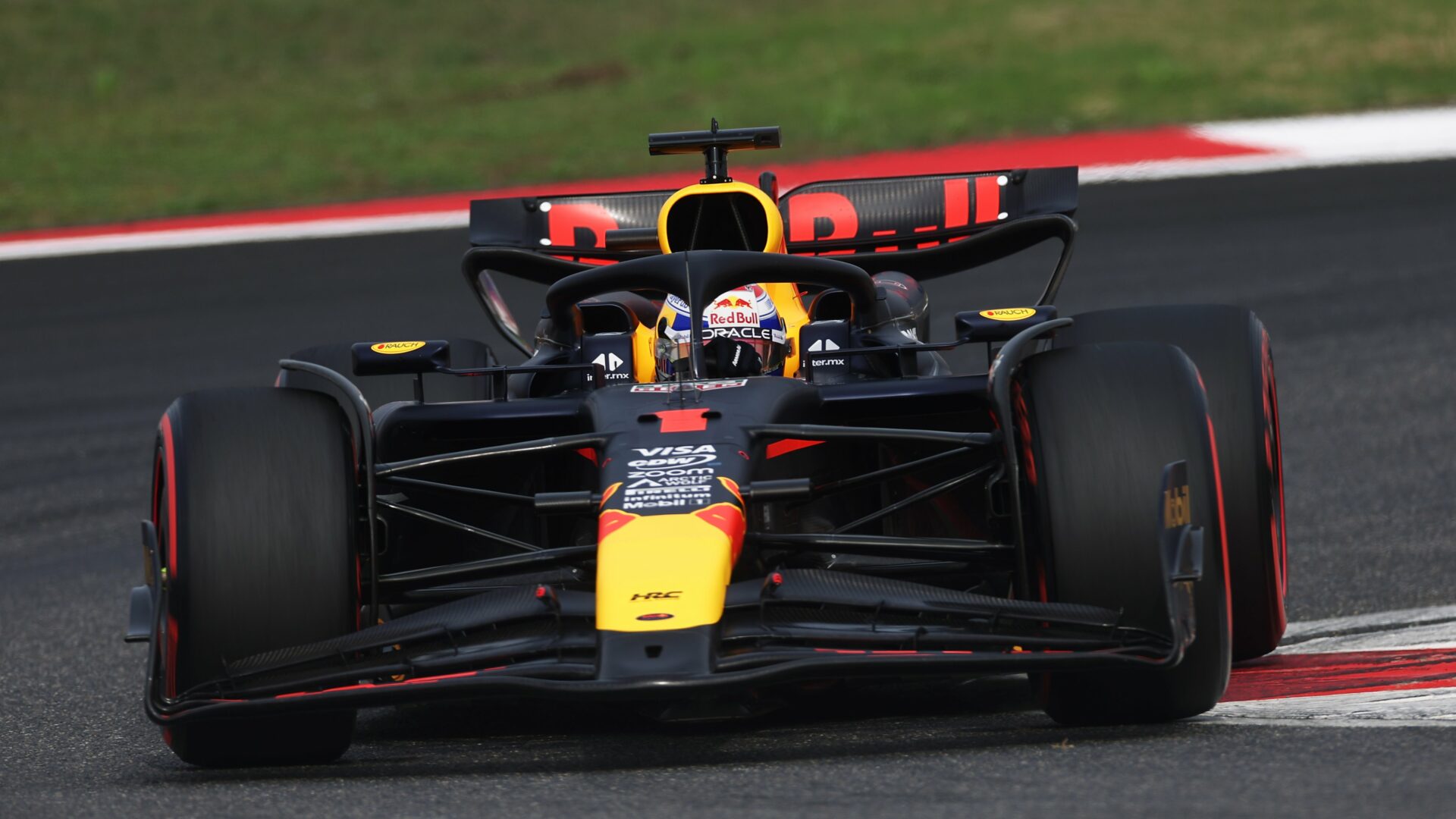 Verstapens turpina uzvaru gājienu un triumfē Maiami “Grand Prix ... Verstapens turpina uzvaru gājienu un triumfē Maiami “Grand Prix ...