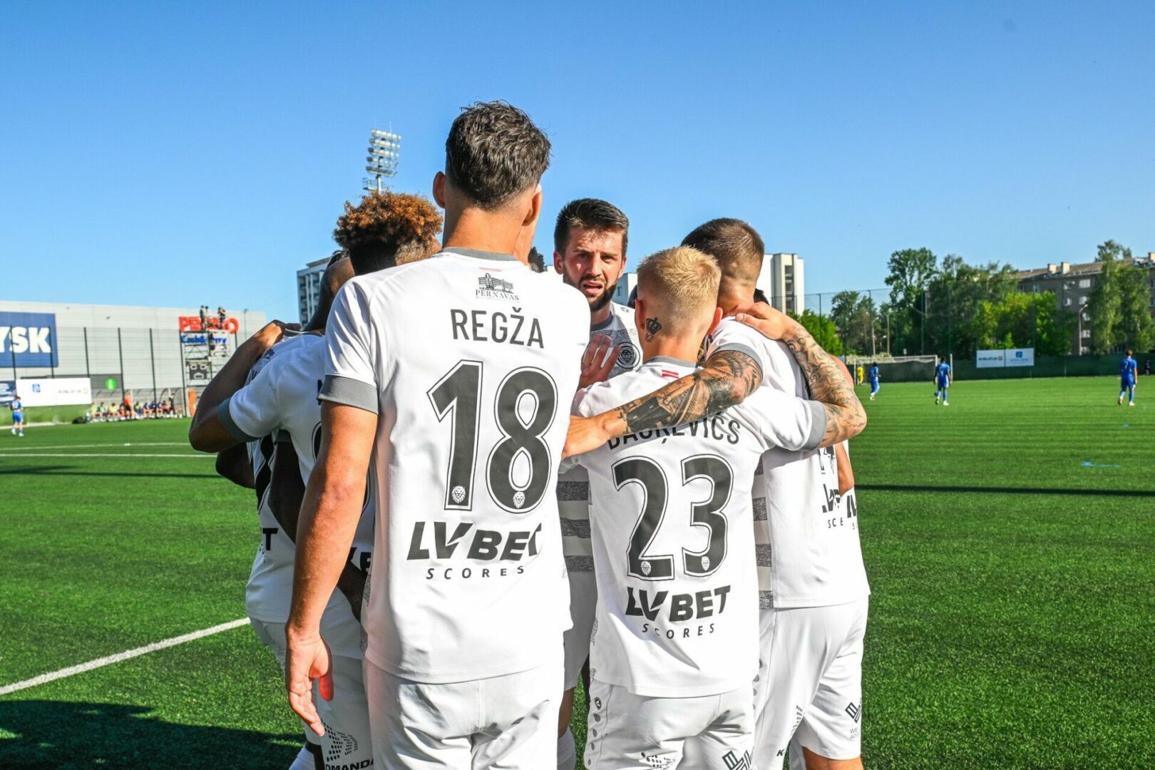 "Riga" cīņā par otro vietu uzvar "Daugavpili" | Sportazinas.com
