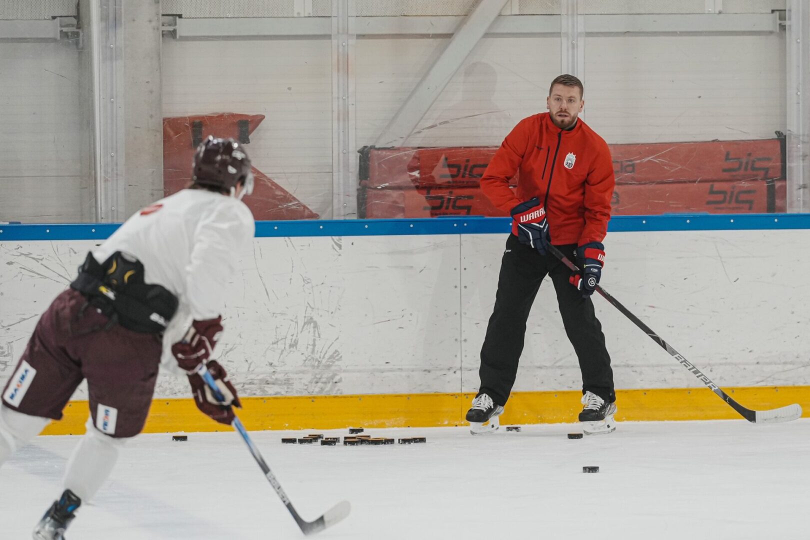 Pārbaudes arī treneru korpusā? Izlases treniņos piedalās desmit PČ ...