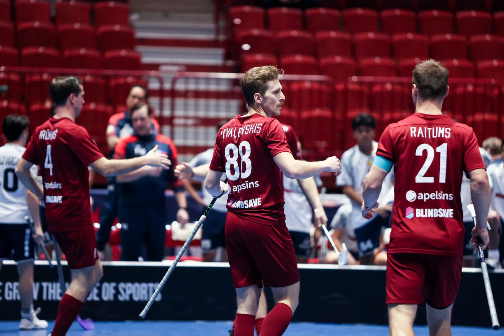 Latvijas florbolisti dosies cīņā PČ 1/4 finālā | Sportazinas.com