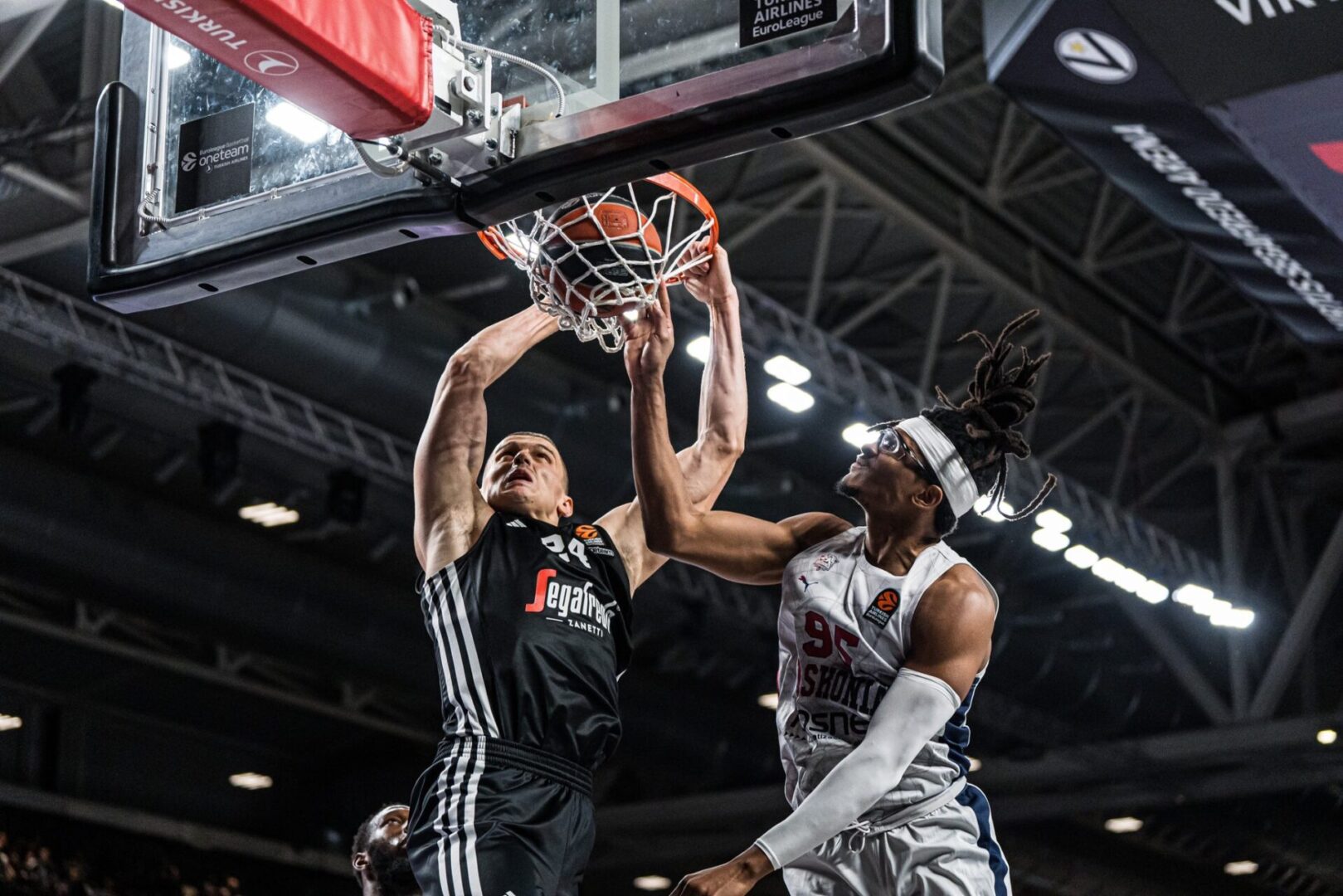 Gražulis negrasās apstāties - latvietis aizvada rezultatīvāko spēli ...