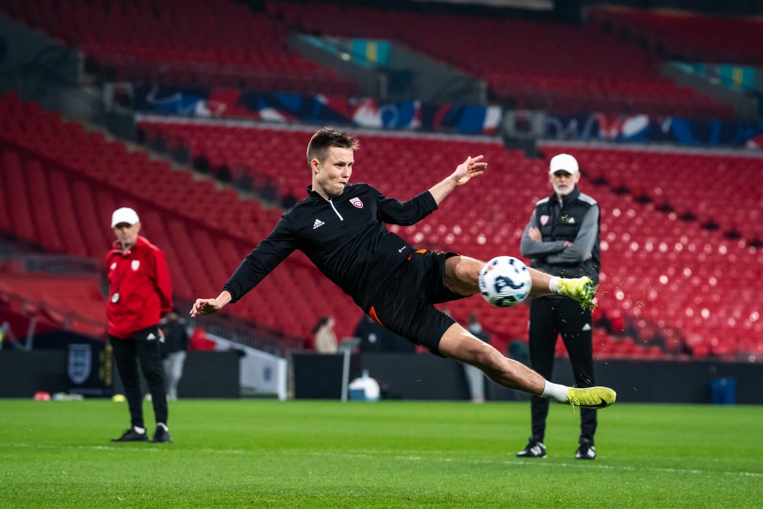 Latvija - Anglija 0:3 (SPĒLE NOSLĒGUSIES) | Sportazinas.com