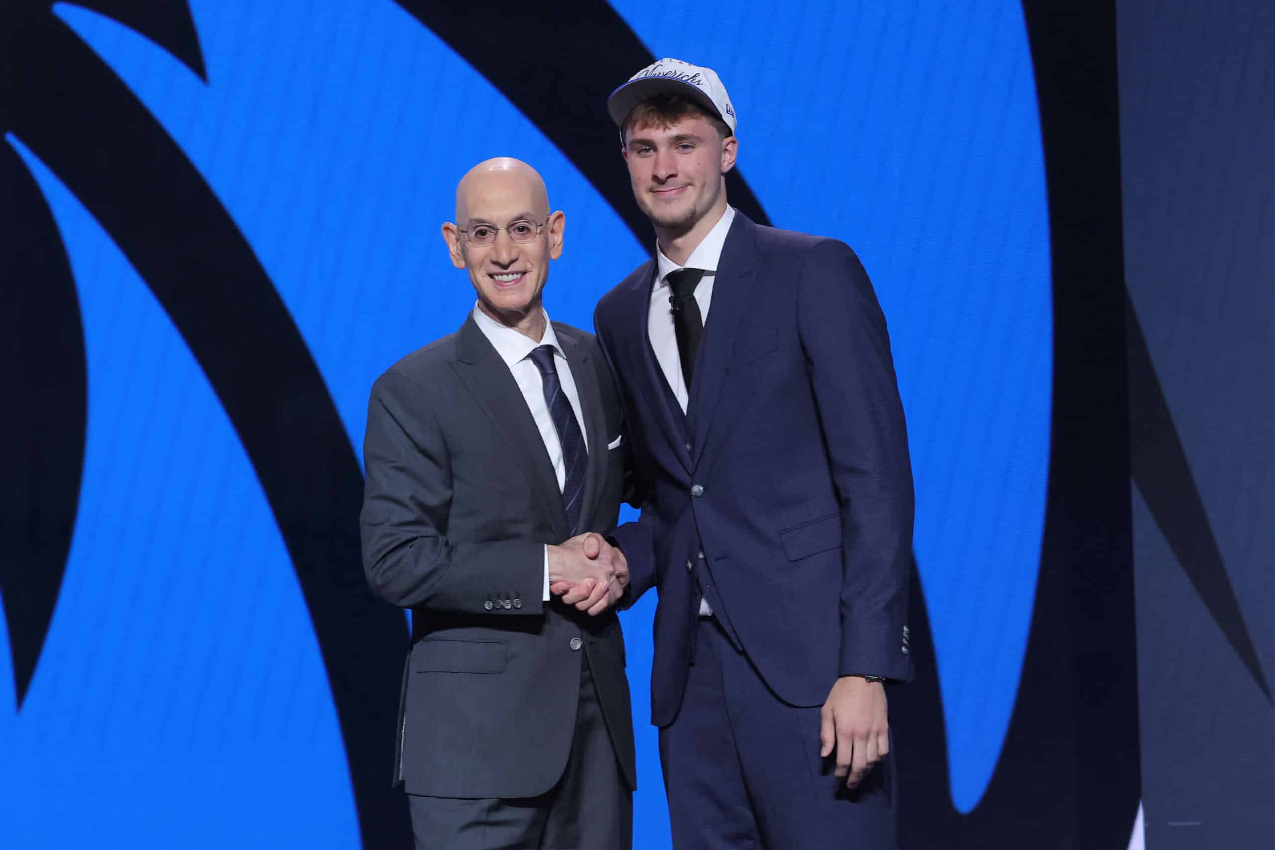 "Mavericks" ar pirmo izvēli draftā nepārsteidz, Porziņģa jaunais klubs ...